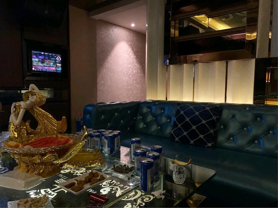 【佛山禅城丨佳宁娜ktv】年轻人们朋友圈频频刷脸的KTV！墙！烈！推！荐！128元全天5小时K歌套餐+沐足70分钟！_广州门票_国汇优游